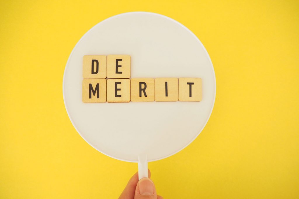 Learn about demerit points - Drivers Education