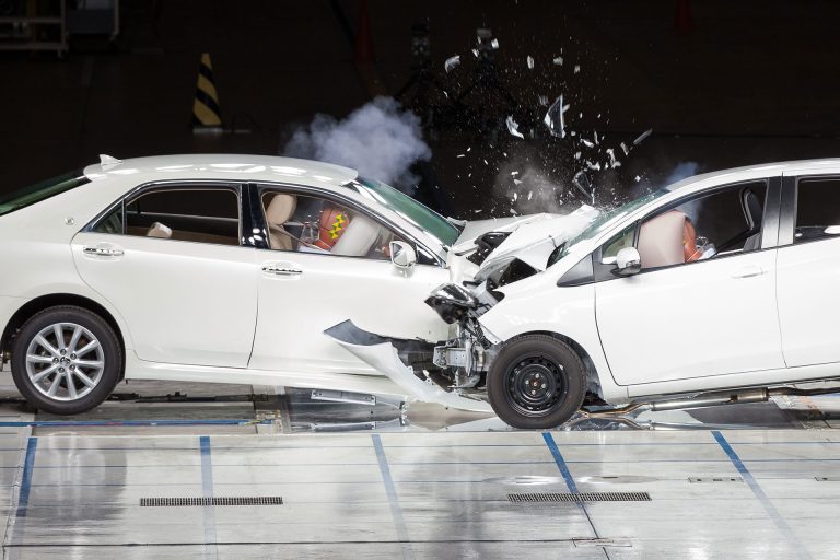How to avoid a head-on collision - Drivers Education