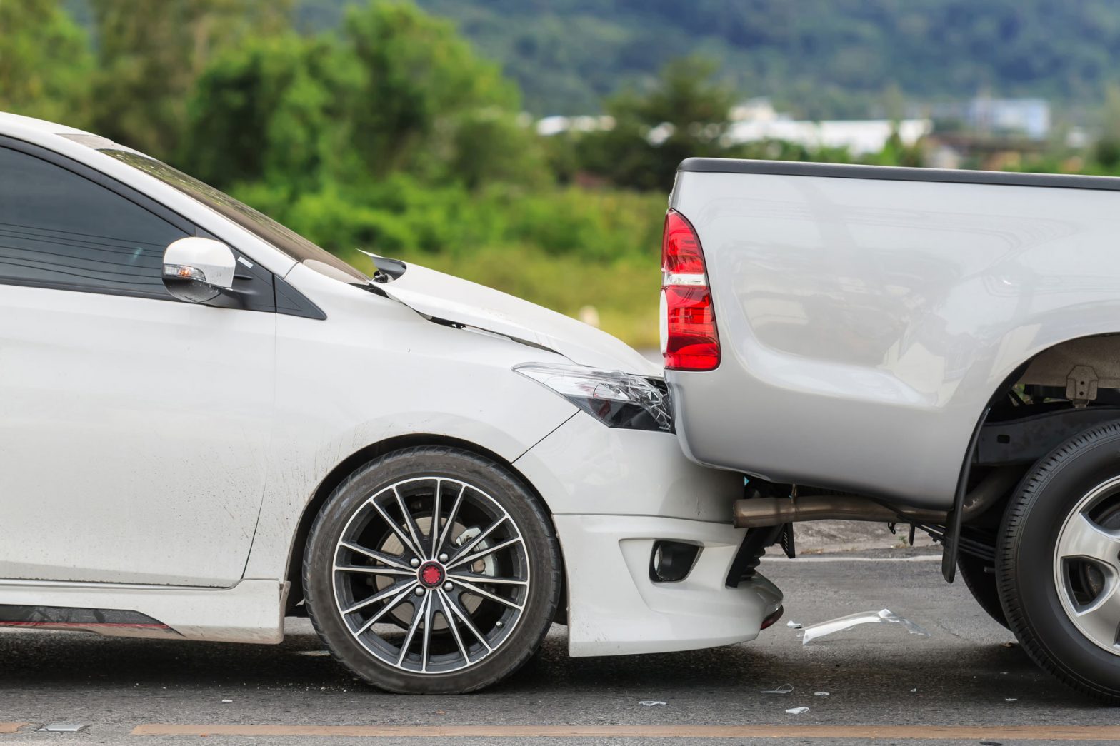 How to avoid a rear-end collision - Drivers Education