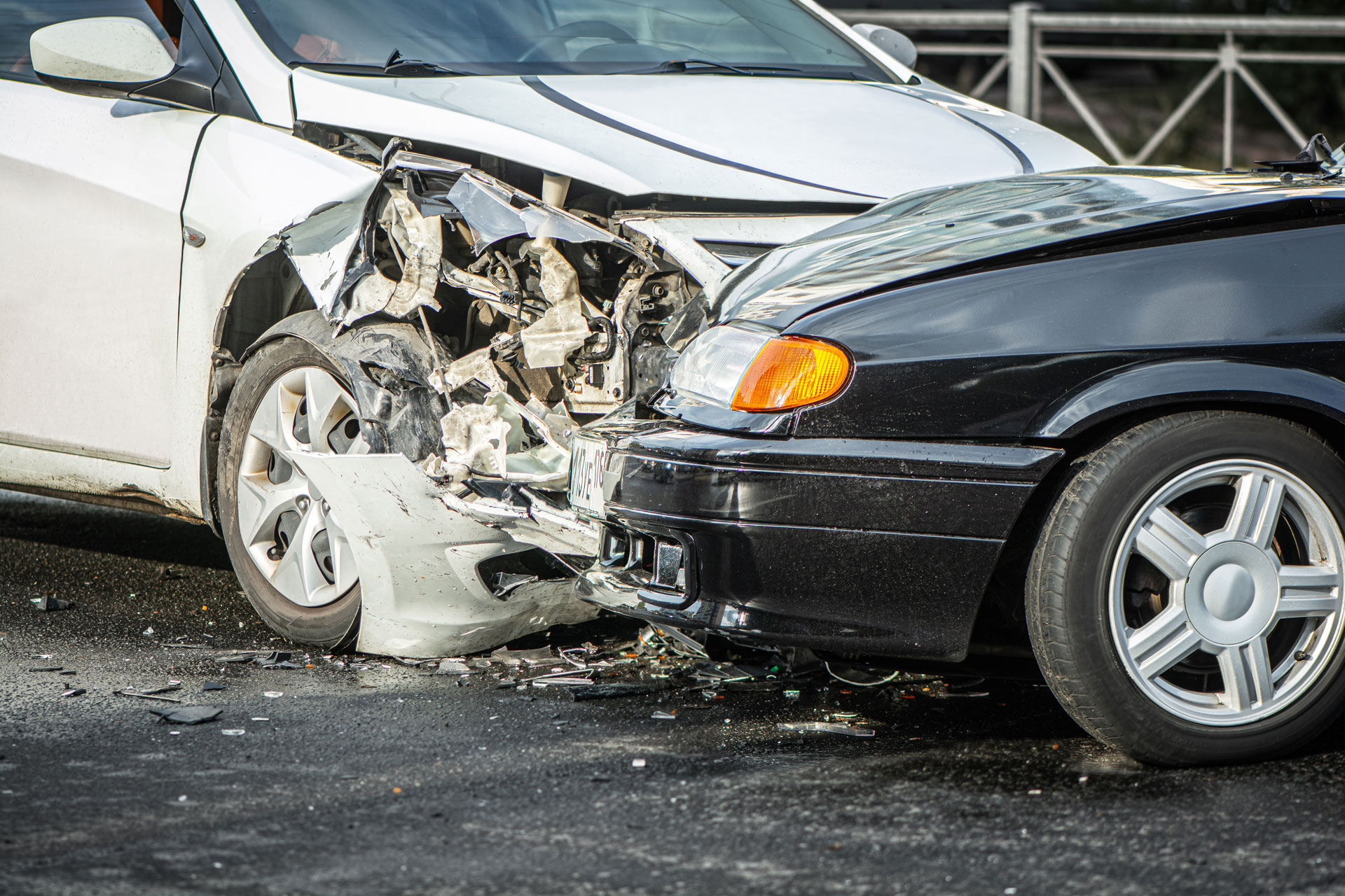 How to avoid a head-on collision - Drivers Education How to avoid a head-on collision - Drivers Education